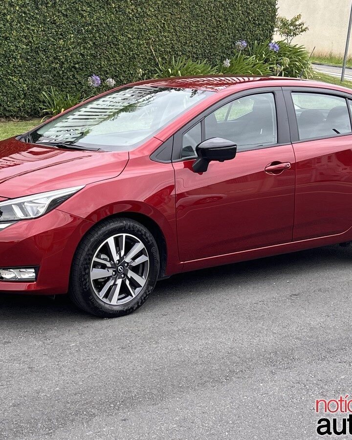 Avaliação Nissan Versa SR: Versão esportivada de R$ 125.190 tem visual ...