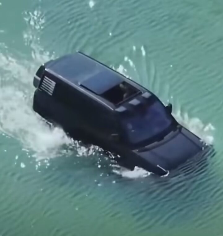 Pronto para o Brasil, BYD YangWang U8 mostra como anda na água