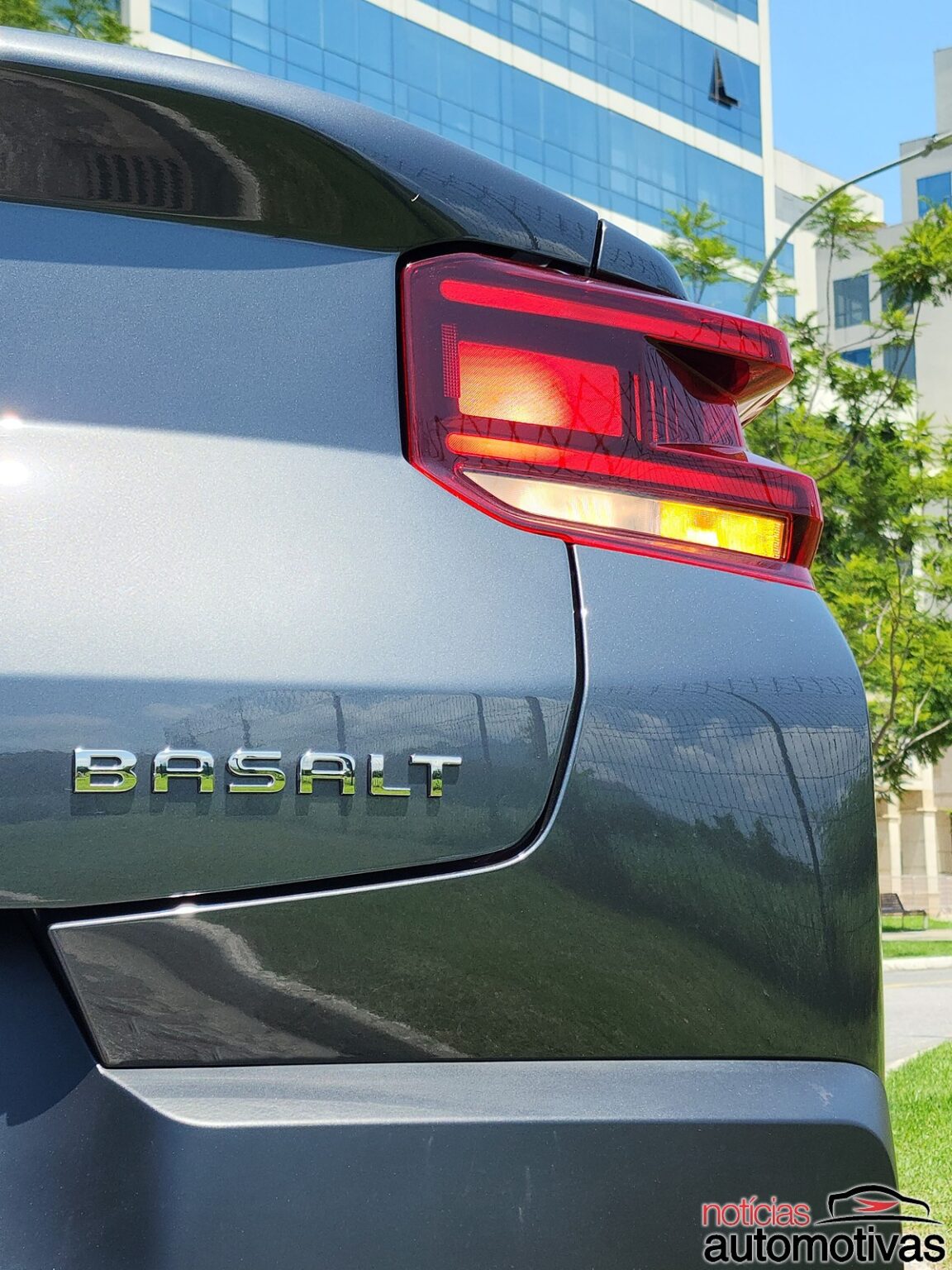 Avaliação Citroen Basalt Shine 1.0 Turbo com CVT: Posicionamento de ...