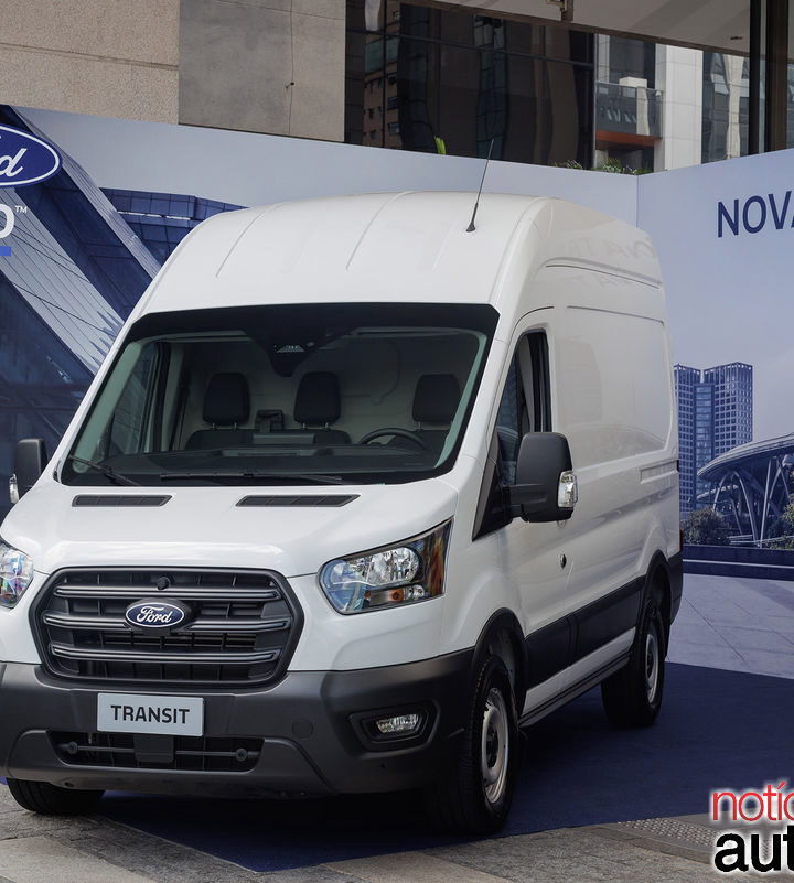 Nova Ford Transit chega com mais versões, equipamentos e melhora custo ...