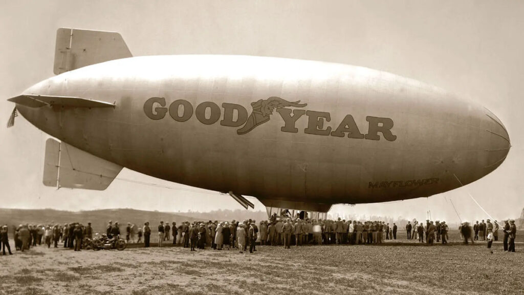 Dirigível Goodyear: Nasceu por obsessão do fundador com aviões ...