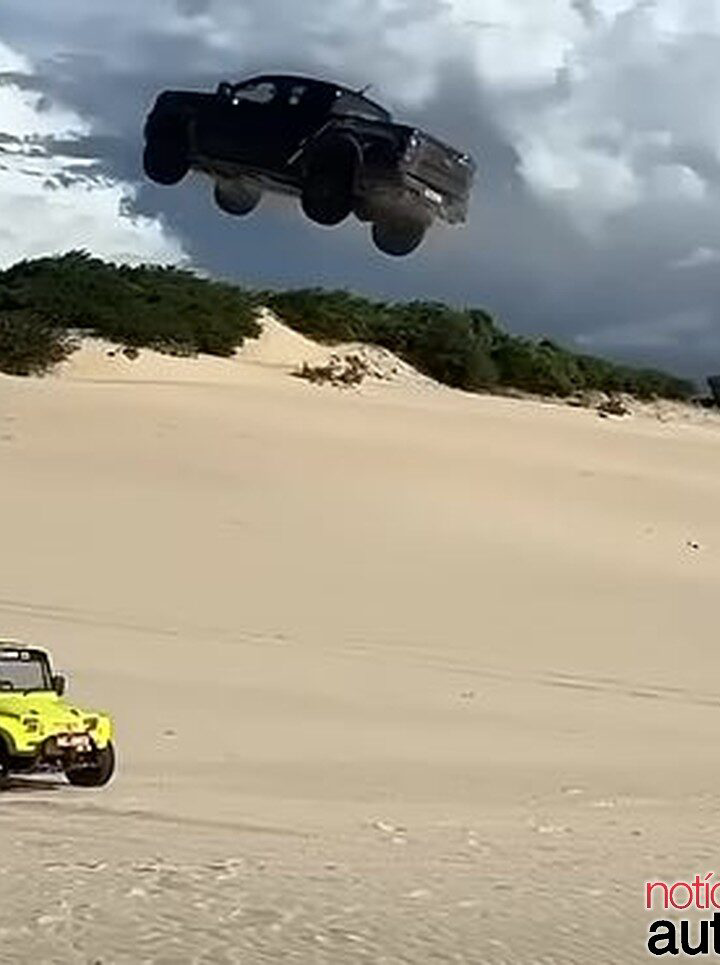 Dono de Ford Ranger Raptor voa quase 100 metros nas dunas do Ceará e ...